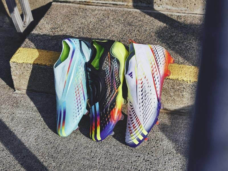 Adidas ra mắt BST "AI Rihla" tuyệt đệp đầy màu sắc chuẩn bị cho World ...