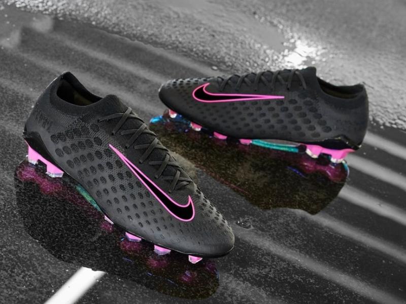 Colorway thứ 2 của phiên bản đặc biệt Nike Phantom Ultra Venom chính ...