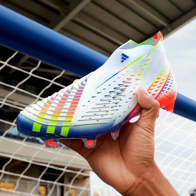 Adidas ra mắt BST "AI Rihla" tuyệt đệp đầy màu sắc chuẩn bị cho World ...