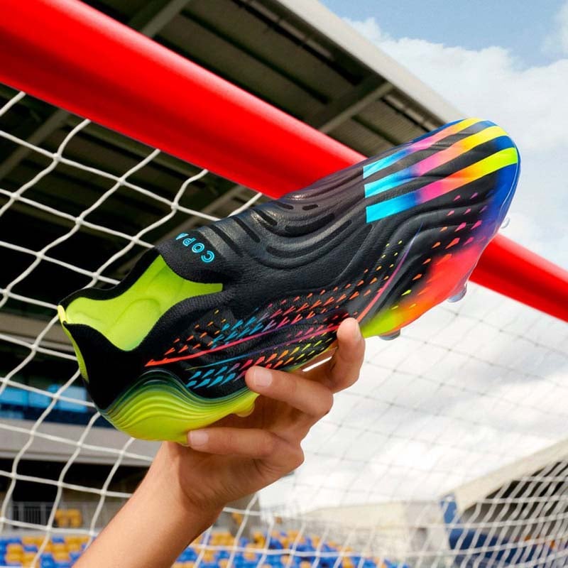 Adidas ra mắt BST "AI Rihla" tuyệt đệp đầy màu sắc chuẩn bị cho World ...